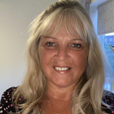 Heather Towers's Instagram, Twitter & Facebook on IDCrawl