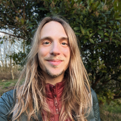 Therapist Kesley Cage - Bristol & Brighton - Counselling Directory