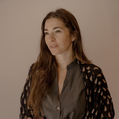 Therapist Hannah Elliott - London & Weybridge - Counselling Directory